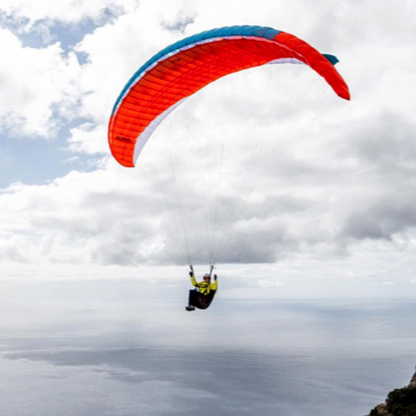 Gleitschirme: A bis D-Klasse für Jeden Flugstil 🪂 | Paragliding Shop